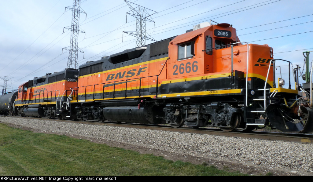 BNSF 2666